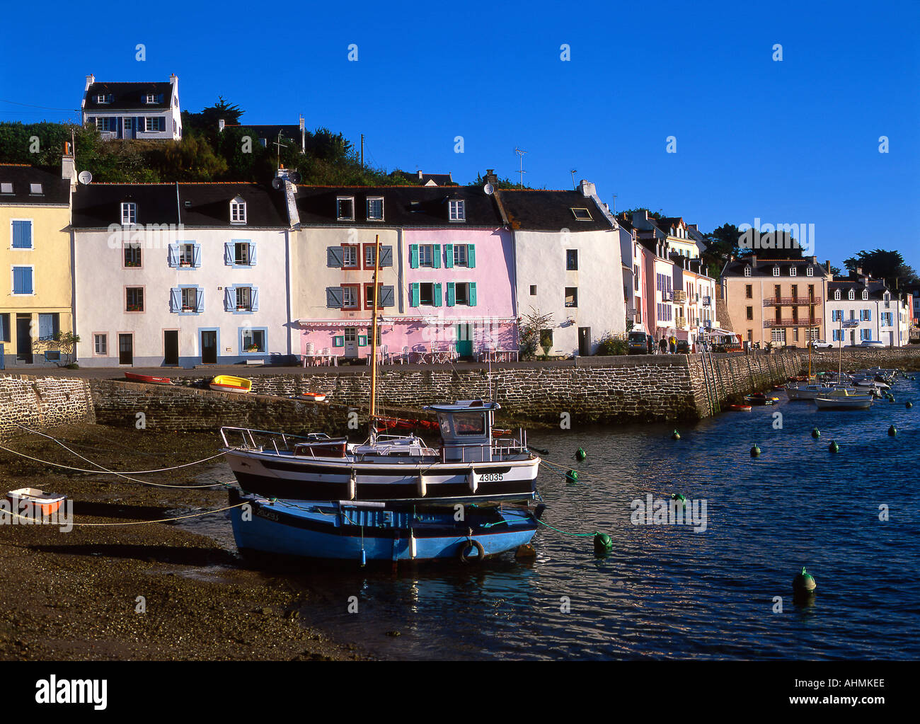 Port sauzon belle ile en mer islands morbihan hi-res stock photography ...
