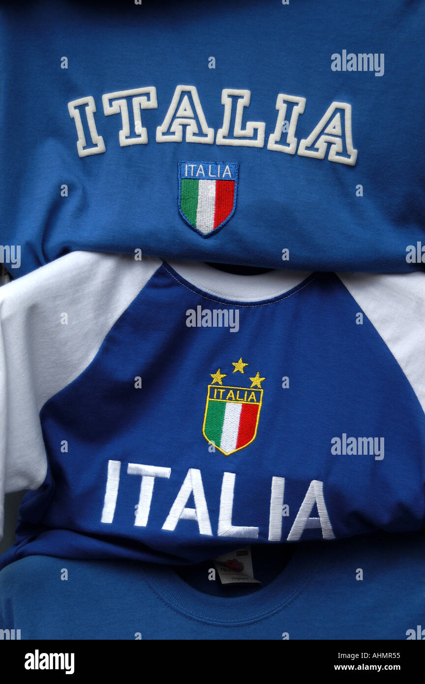 Souvenir t shirts Rome Italy Stock Photo - Alamy