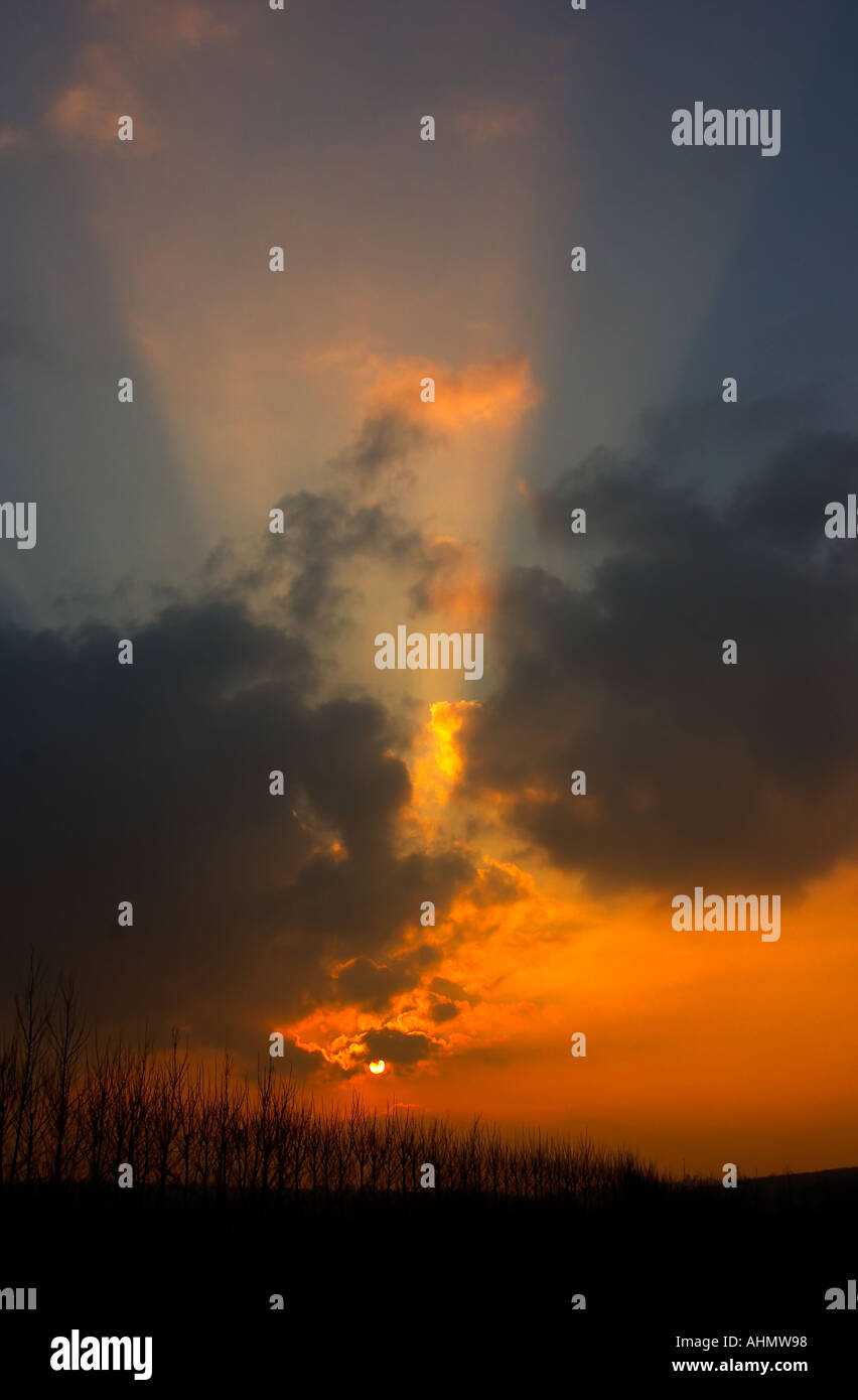 Spectacular Sunset Cloudscape Stock Photo - Alamy