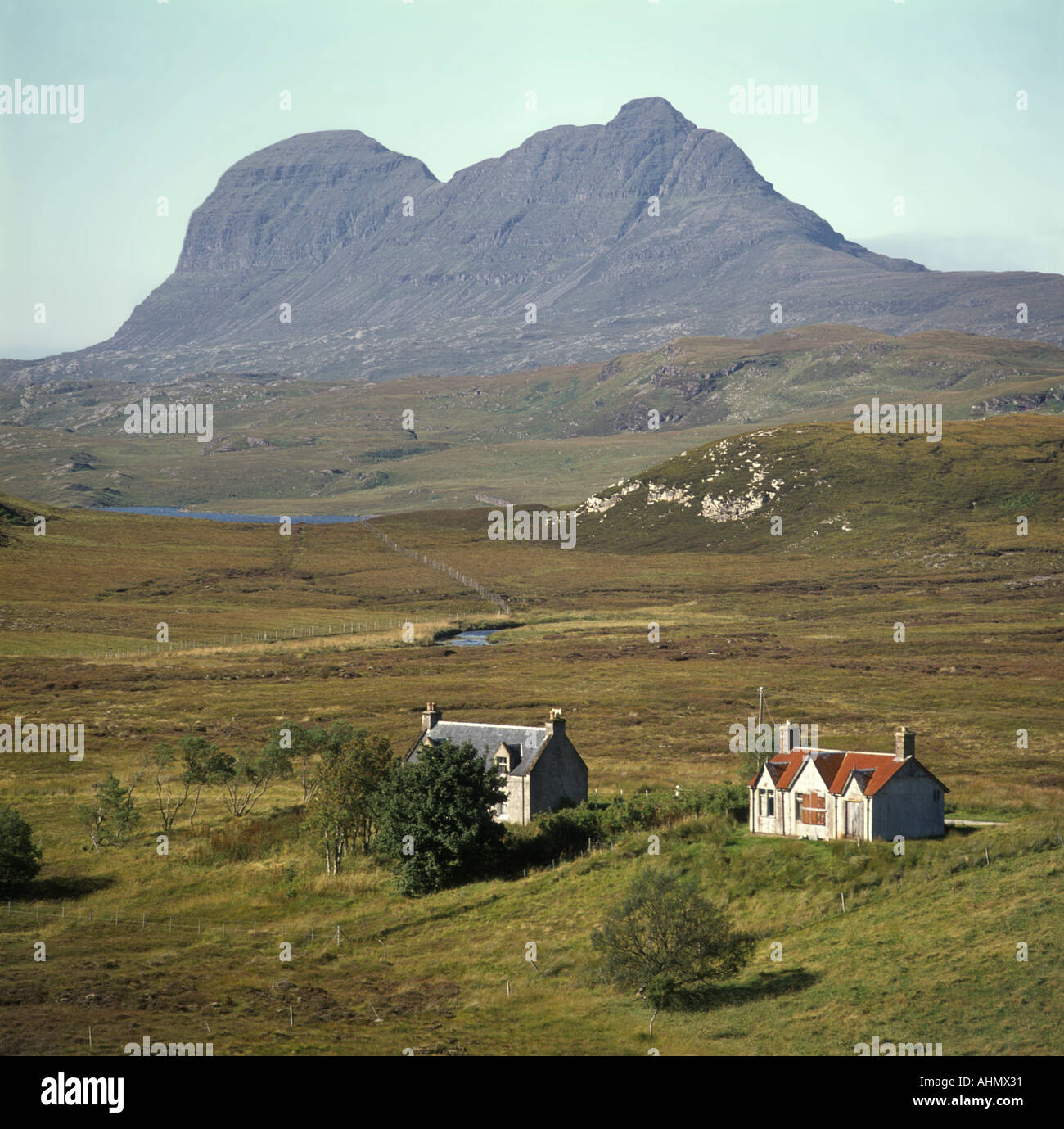 Rural scotland village deer hi-res stock photography and images - Alamy