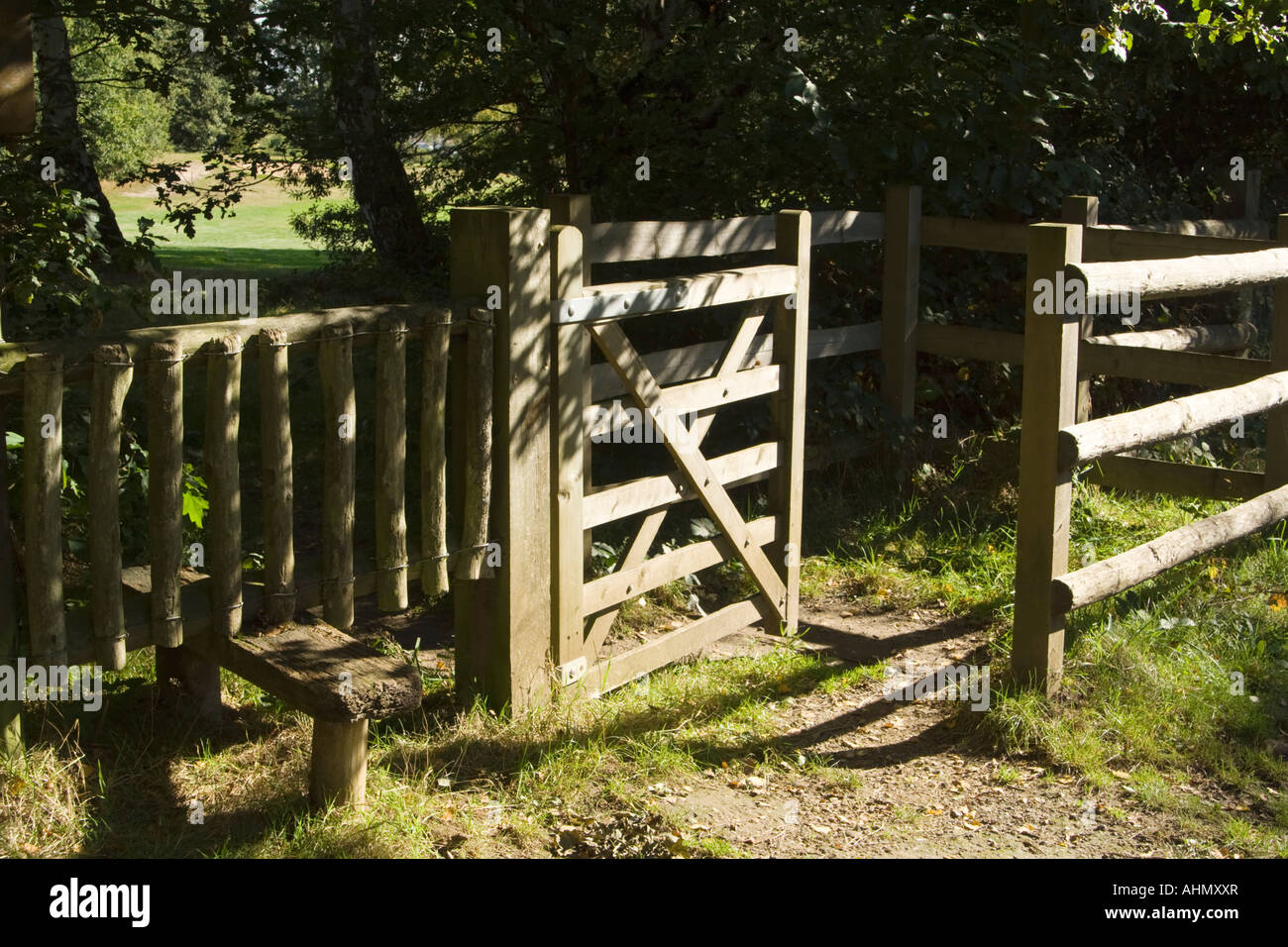 ^Wooden gate and stile Stock Photo - Alamy ^Wooden gate and stile Stock Photo - Alamy