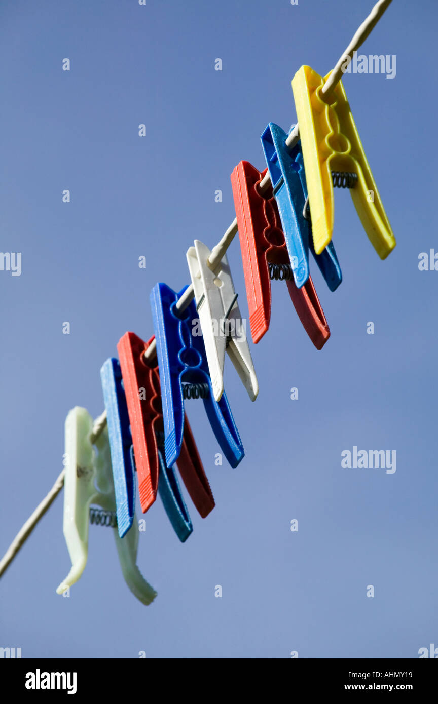 Pegs washing line colored hi-res stock photography and images - Alamy