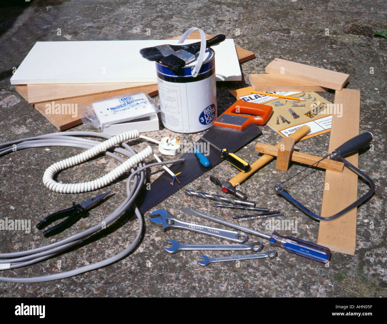 D I Y (Do it yourself); home improvement repair Stock Photo - Alamy