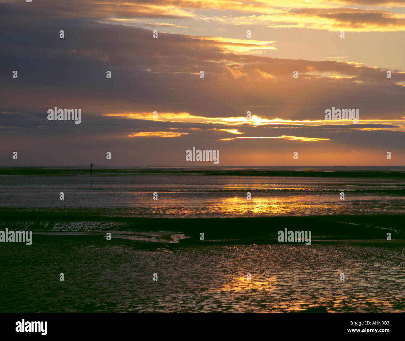 Morecambe sunset hi-res stock photography and images - Alamy