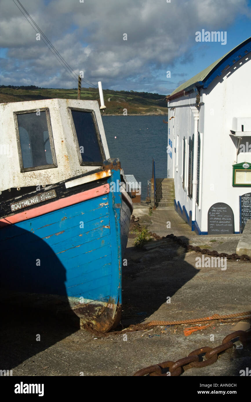 Coverack harbour, Cornwall Stock Photo - Alamy