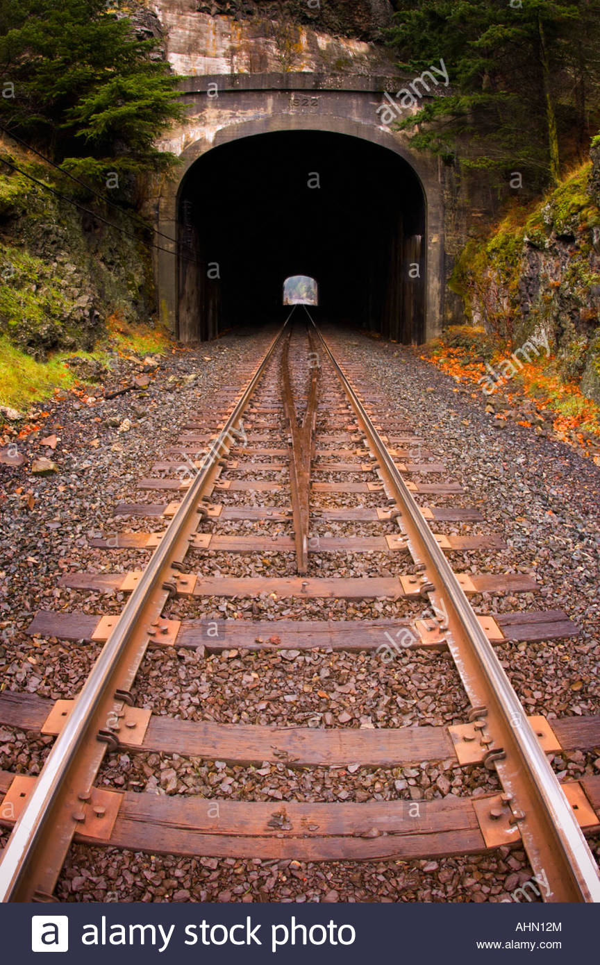 Railway Track Tunnel Stock Photos & Railway Track Tunnel Stock Images - Alamy