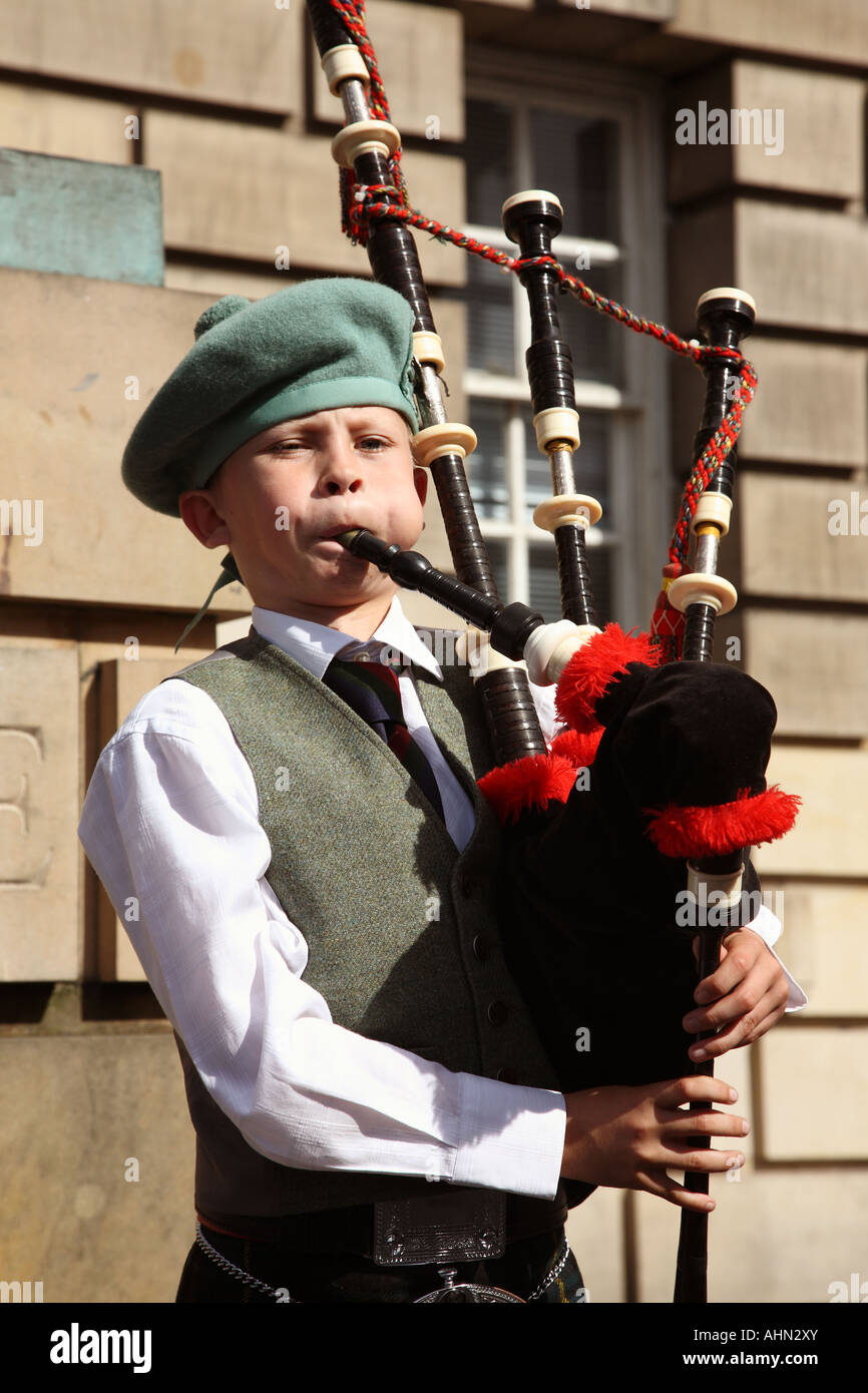 Child bagpipes hi-res stock photography and images - Alamy