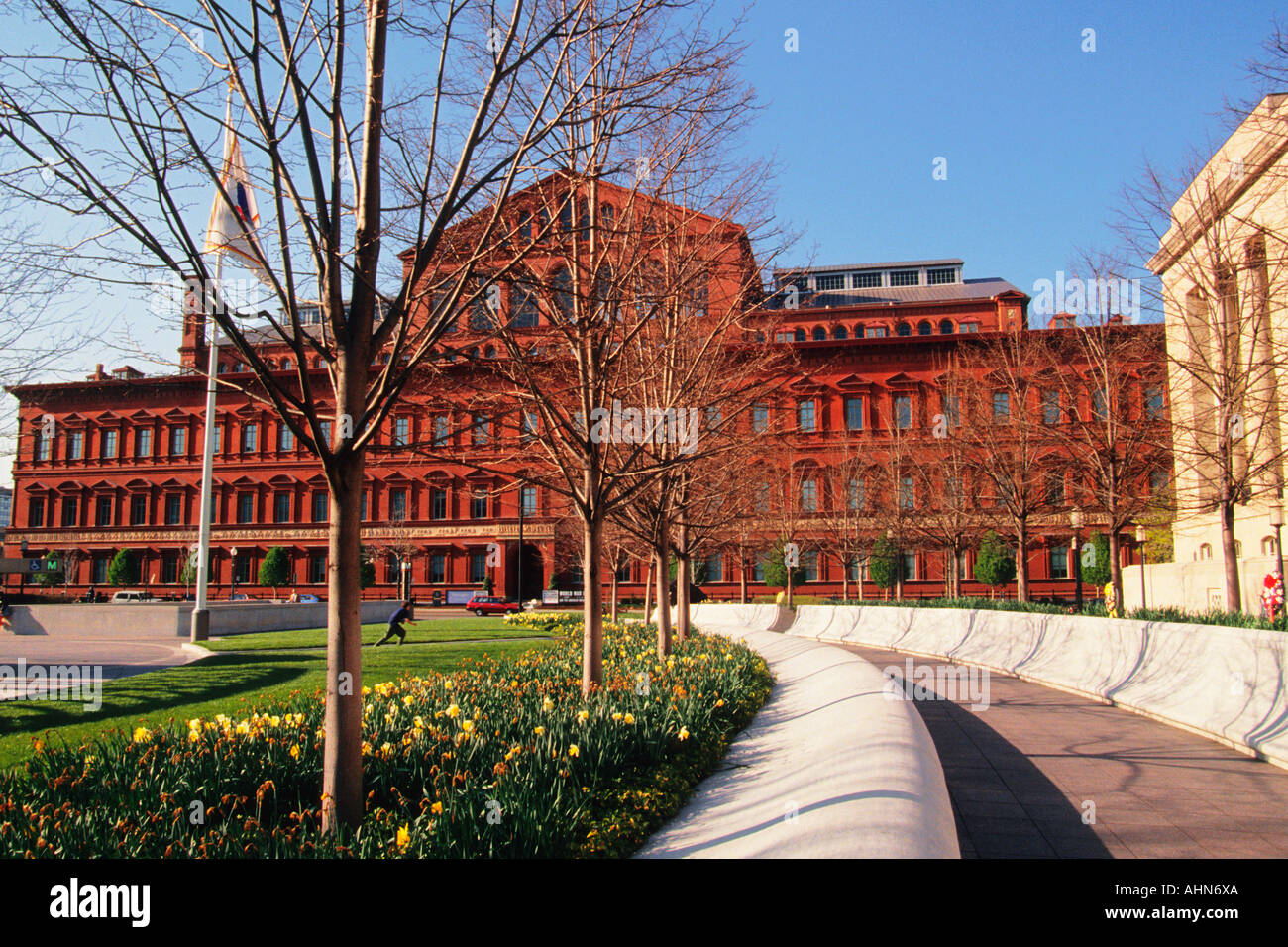 National law enforcement officers memorial hi-res stock photography and ...
