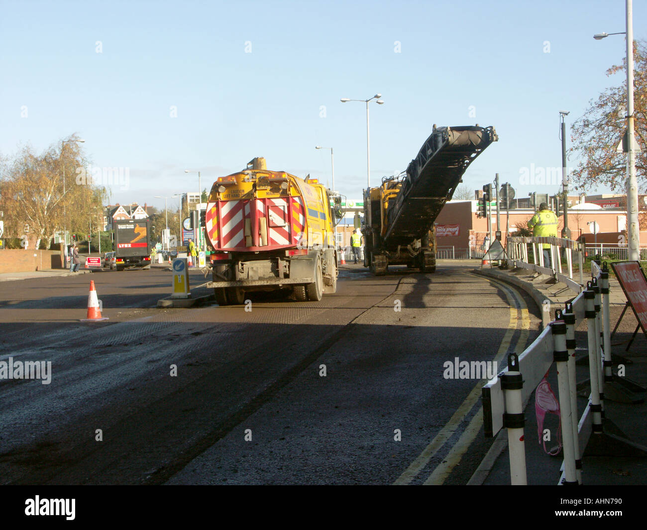 Tarmac stripping machine hi-res stock photography and images - Alamy