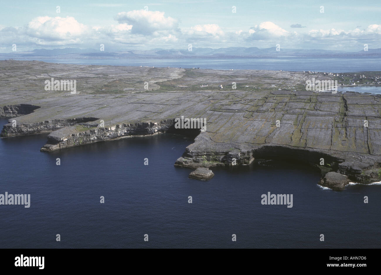 Inis mor hi-res stock photography and images - Alamy