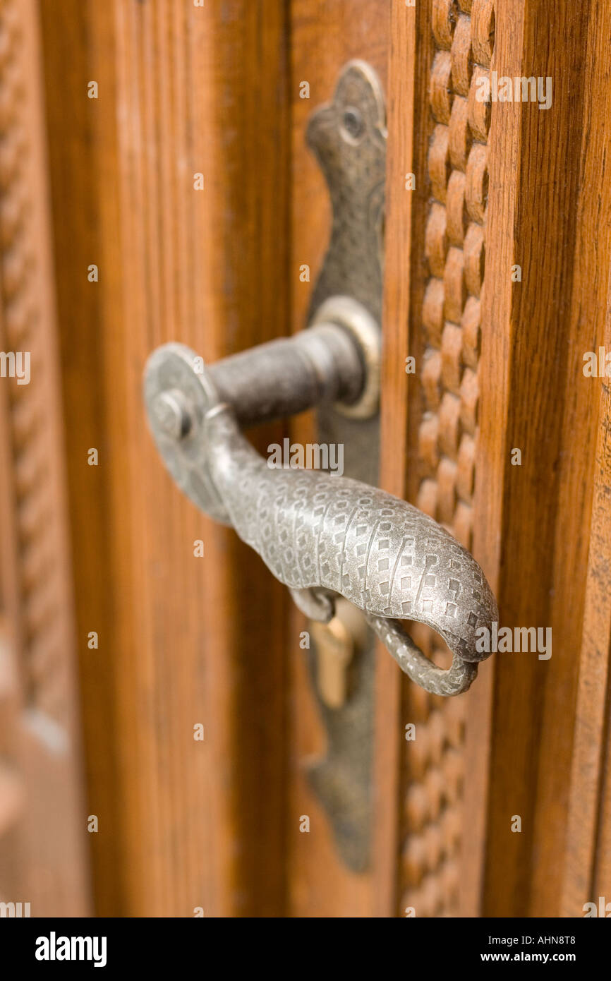 Door handle of old door Stock Photo - Alamy