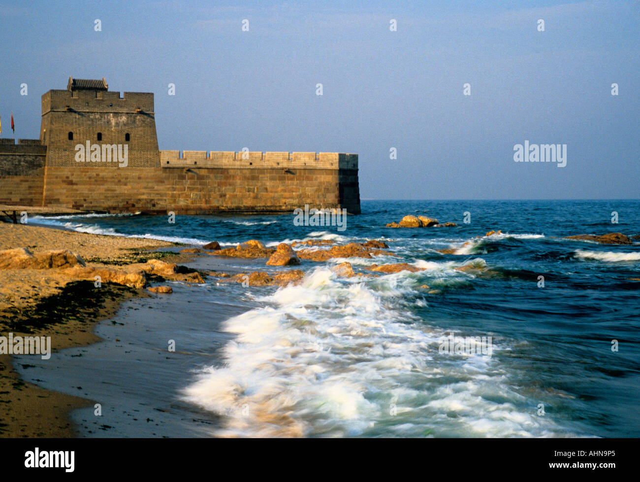 The Great Wall meets the Bo Hai Sea at Lao Long Tou (Old Dragon's Head ...