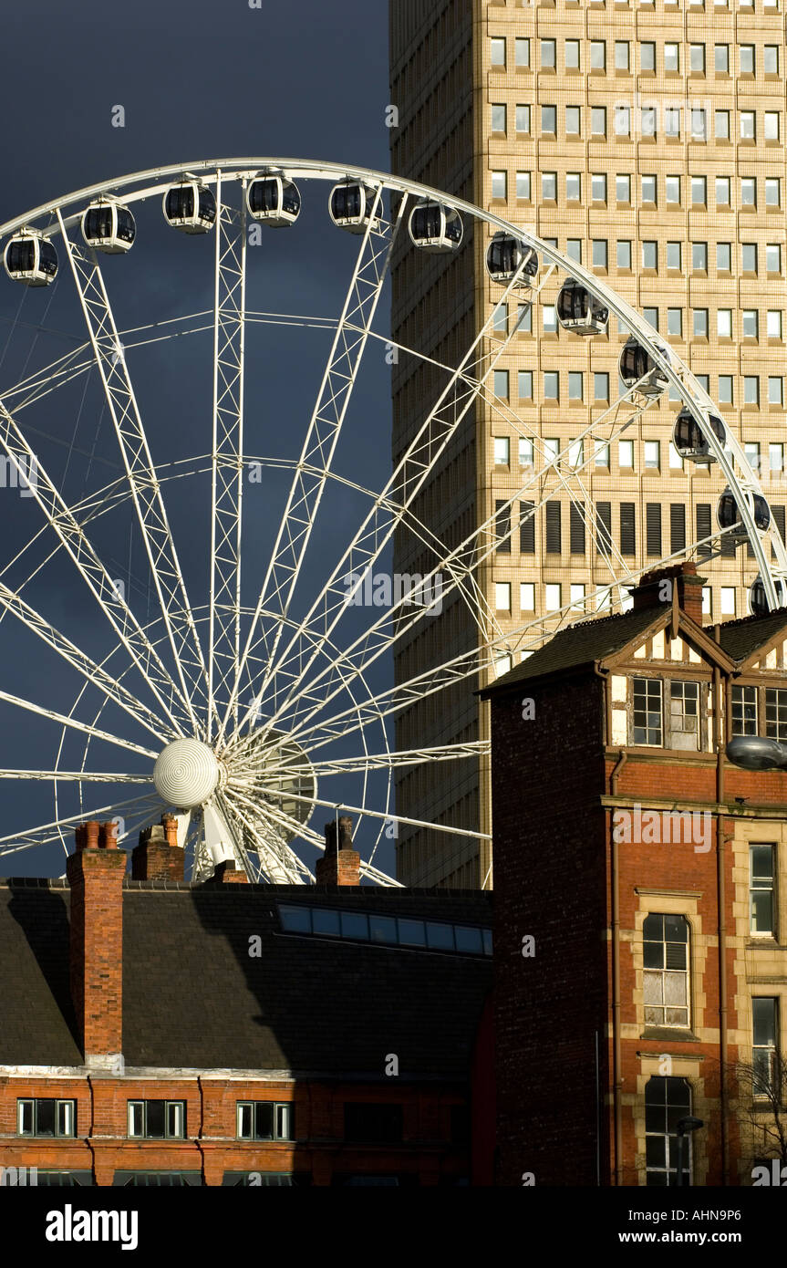 Manchester Wheel Manchester England Stock Photo - Alamy