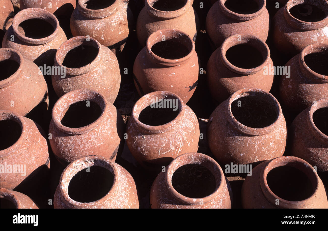 ceramic pots algarve Stock Photo - Alamy