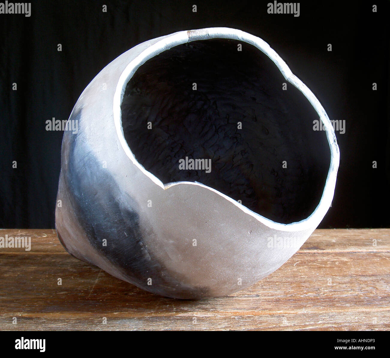 Broken pottery hi-res stock photography and images - Alamy