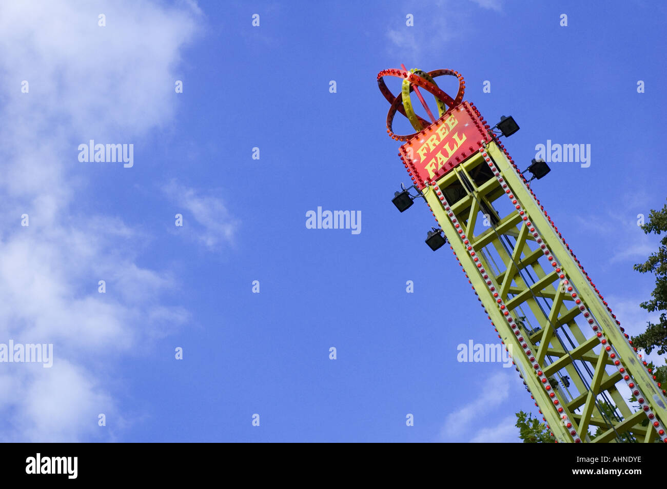 Funfair ride freefall hi-res stock photography and images - Alamy