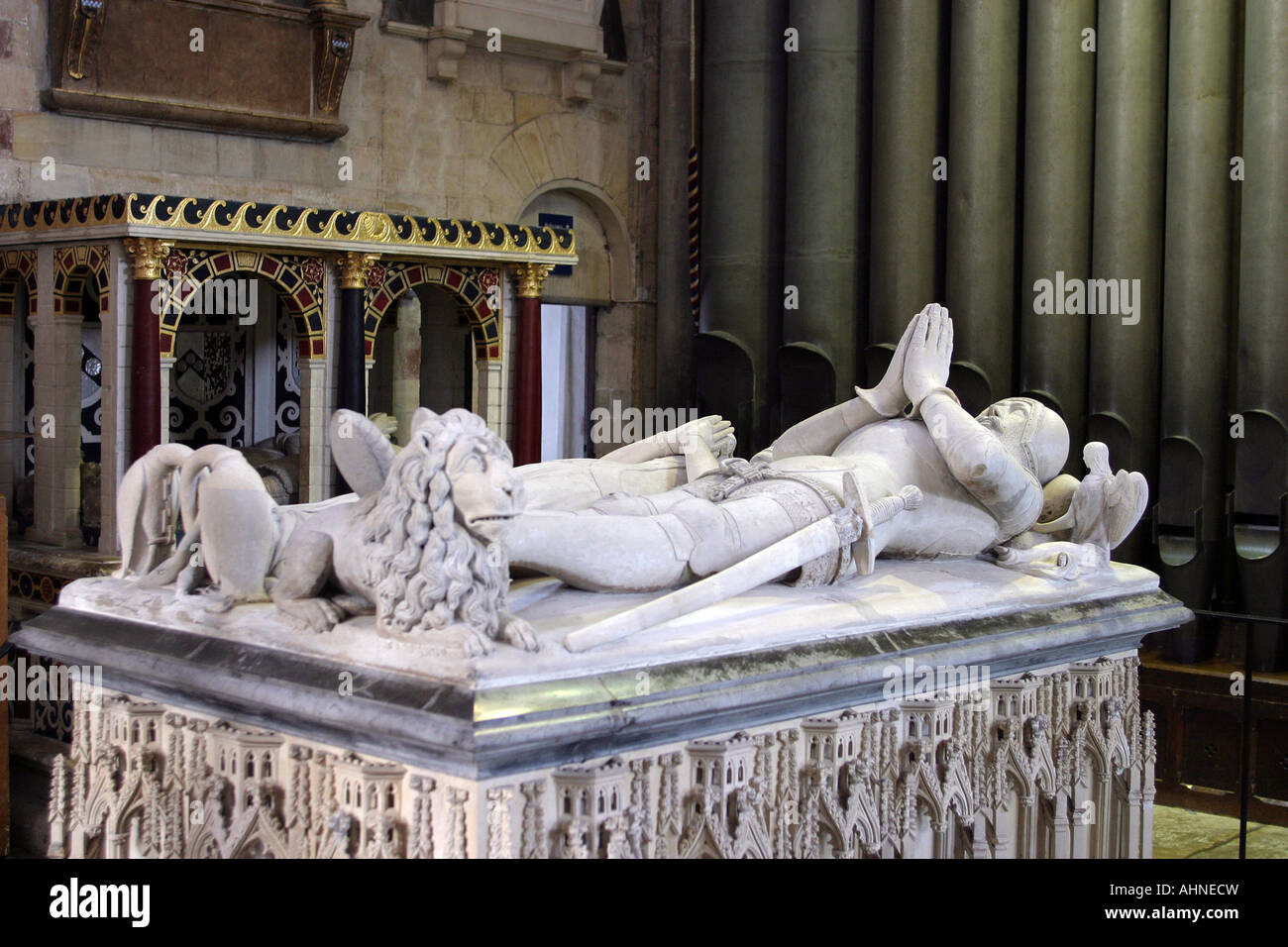 UK Devon Exeter Cathedral Hugh Courtenay effigy Stock Photo - Alamy