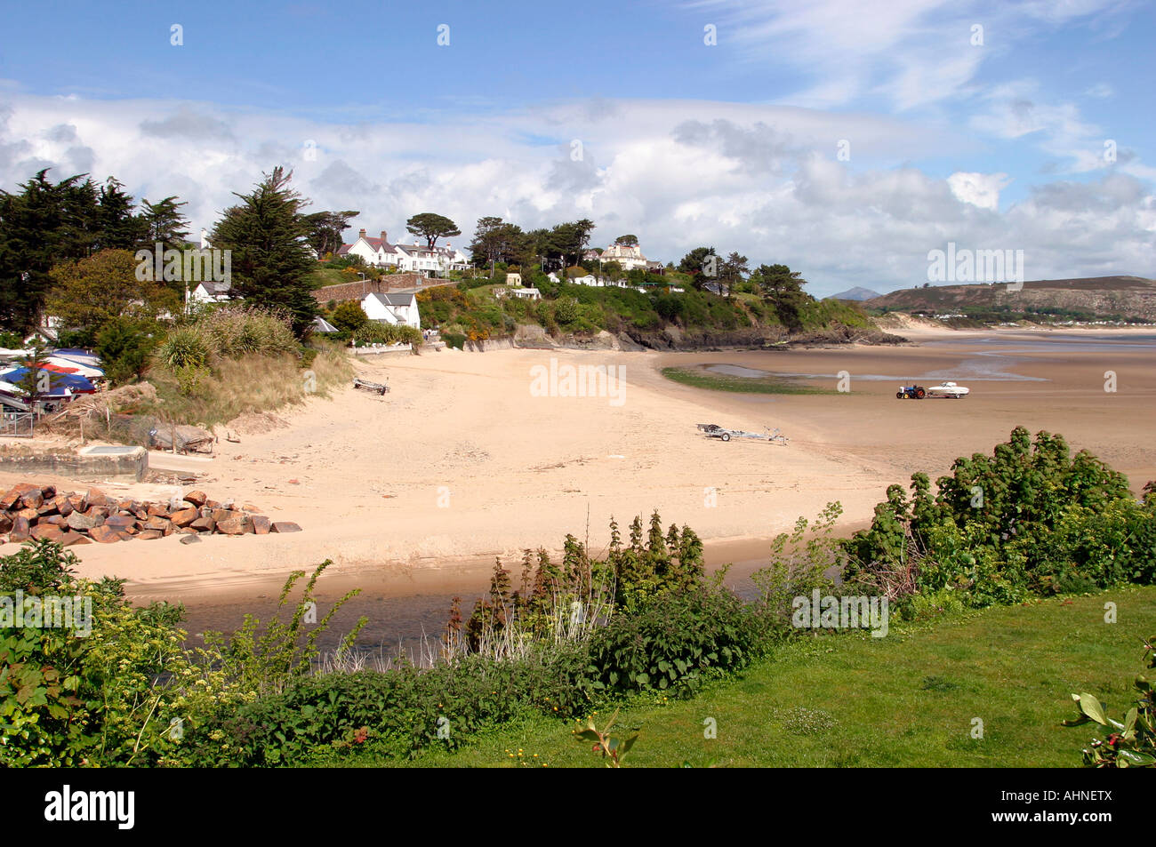 Llanbedrog beach summer hi-res stock photography and images - Alamy