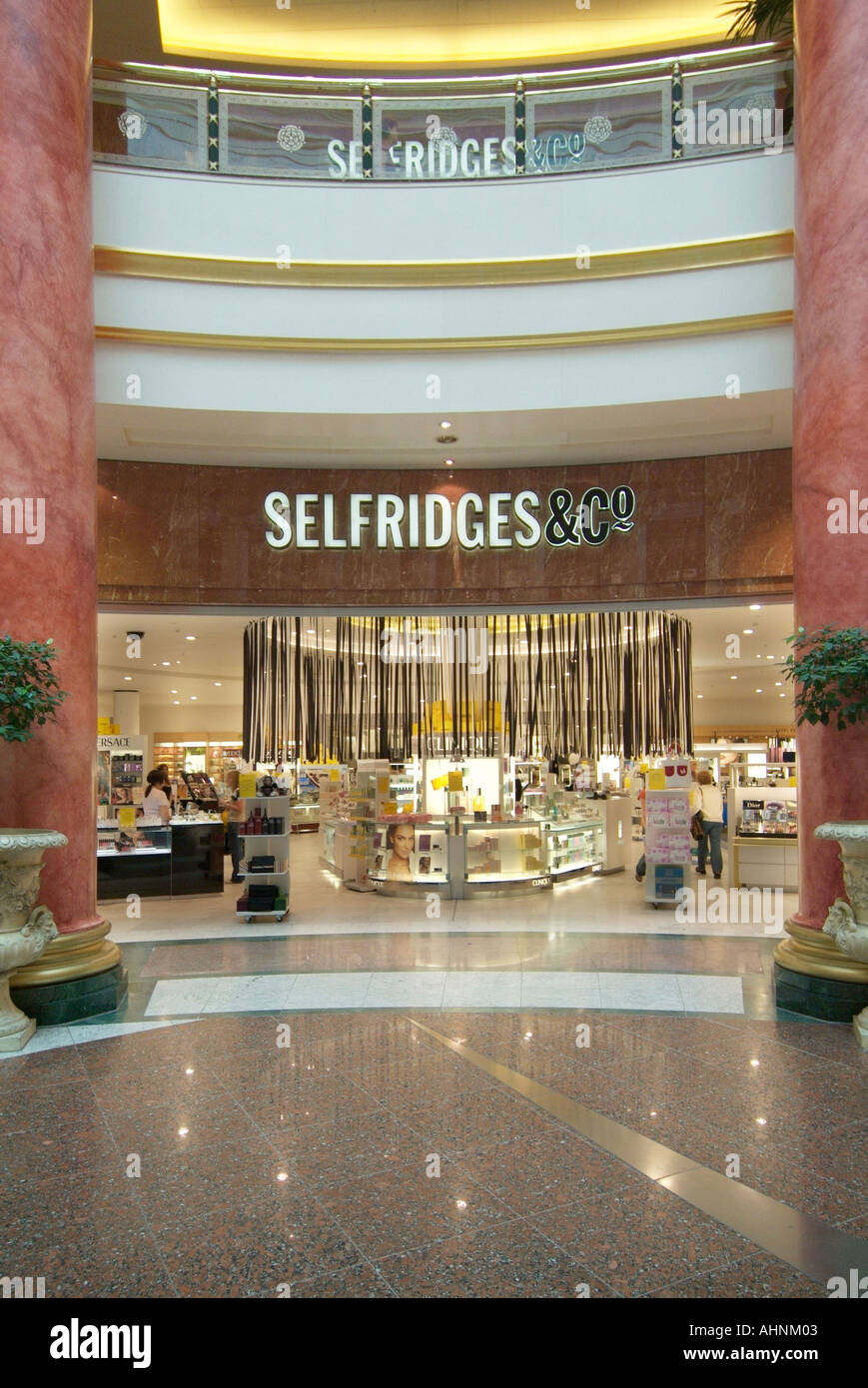Interior of selfridges building hi-res stock photography and images - Alamy