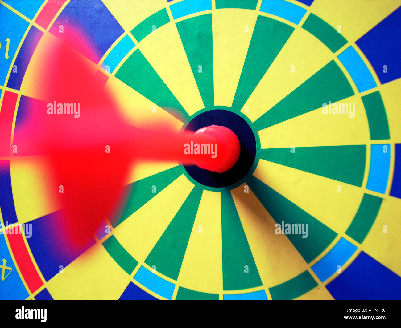 Hitting targets hi-res stock photography and images - Alamy