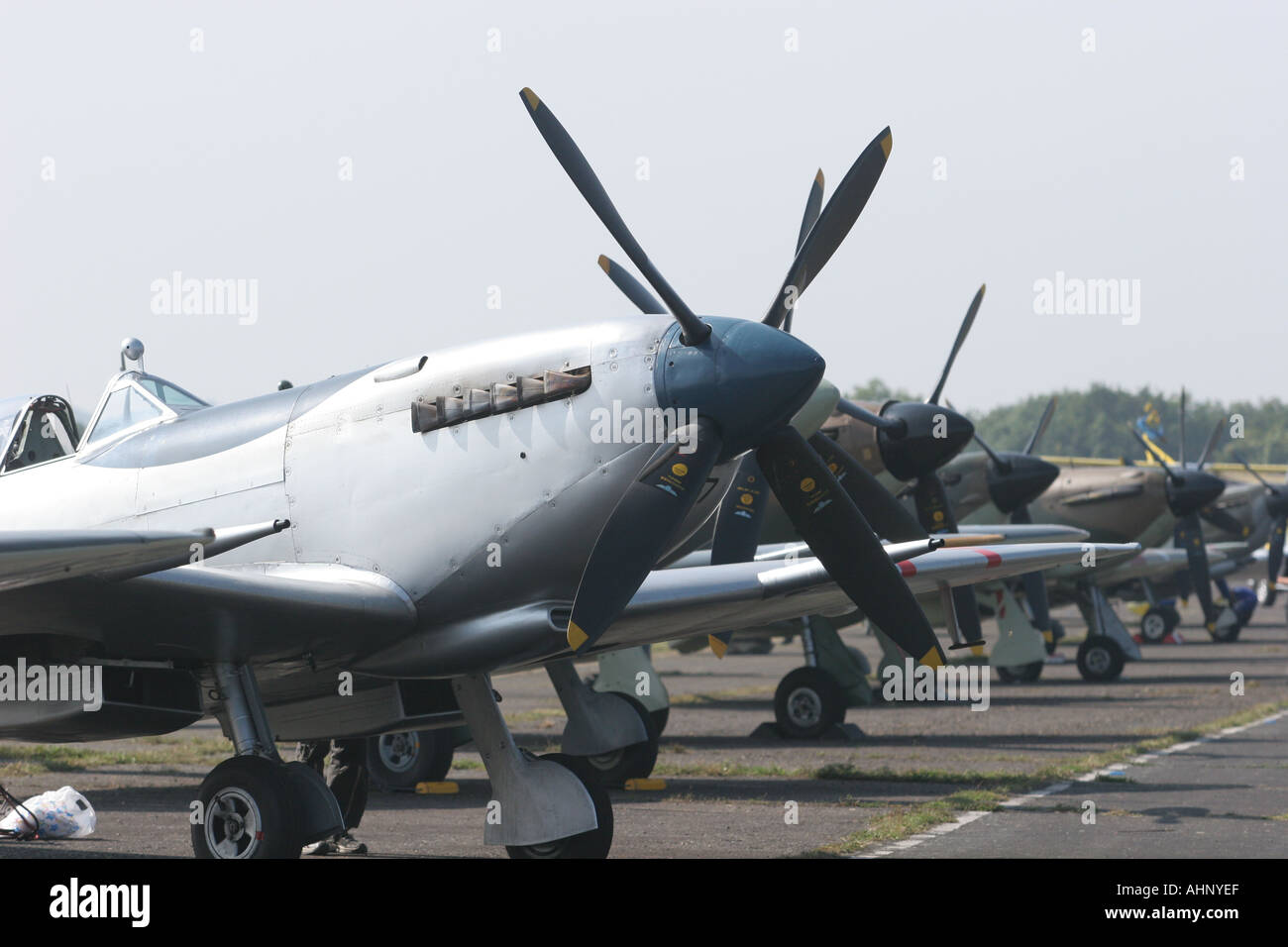 Spitfires 1940 hi-res stock photography and images - Alamy