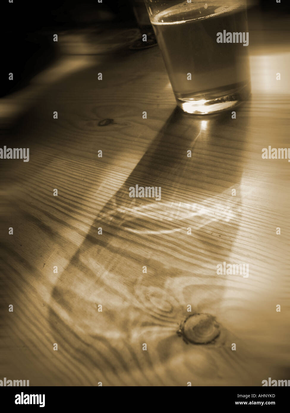backlit shadow of beer glass Stock Photo - Alamy