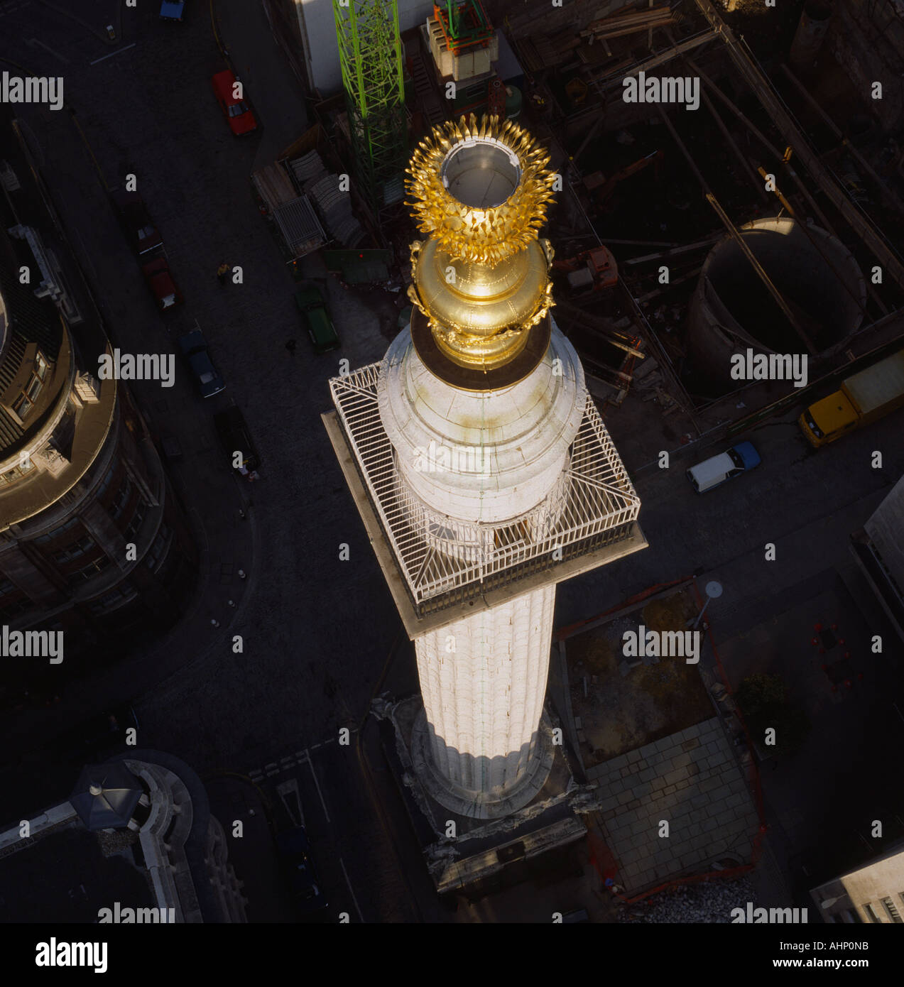 London ground level view hi-res stock photography and images - Alamy