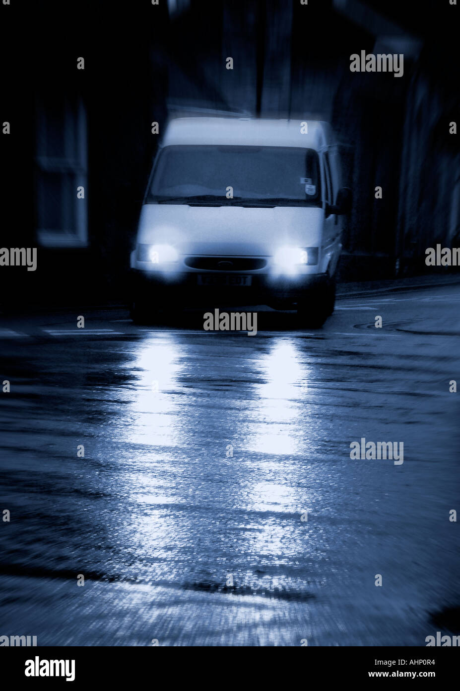 White van headlights night hi-res stock photography and images - Alamy