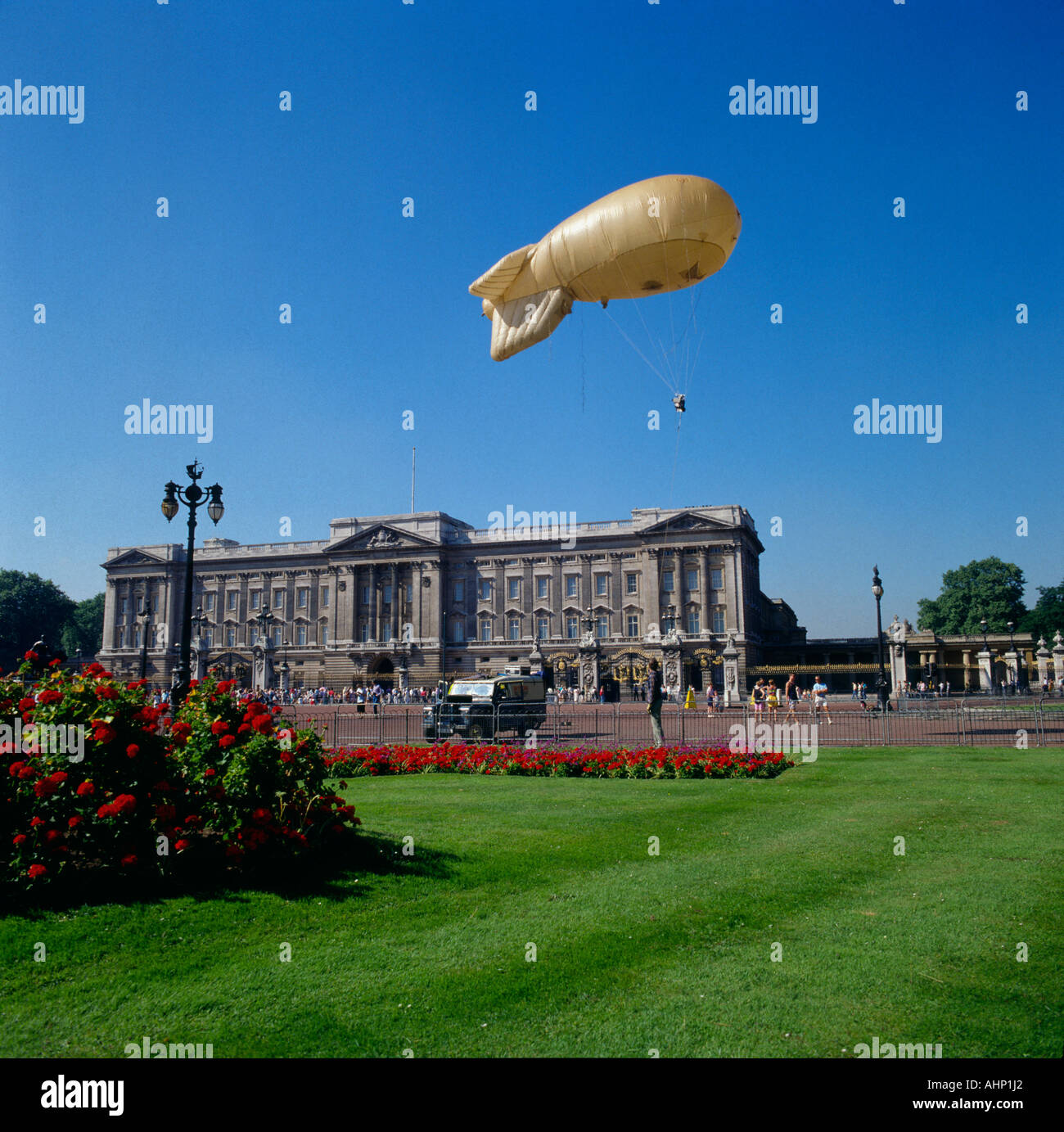 Skyscan tethered balloon camera in operation Buckingham Palace London ...