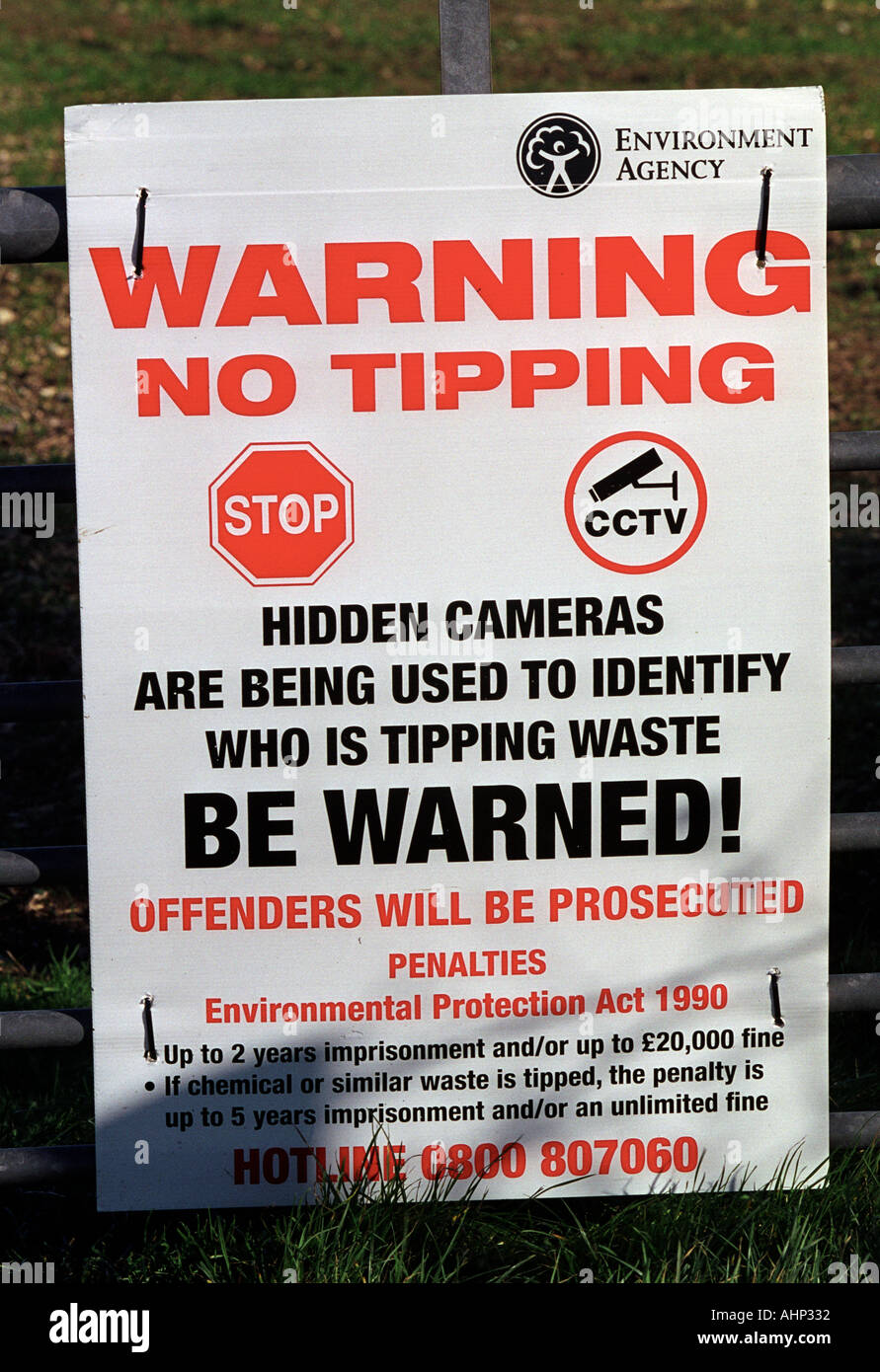 No tipping warning sign Stock Photo - Alamy