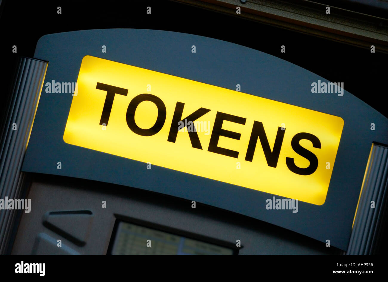 Token of loss hi-res stock photography and images - Alamy