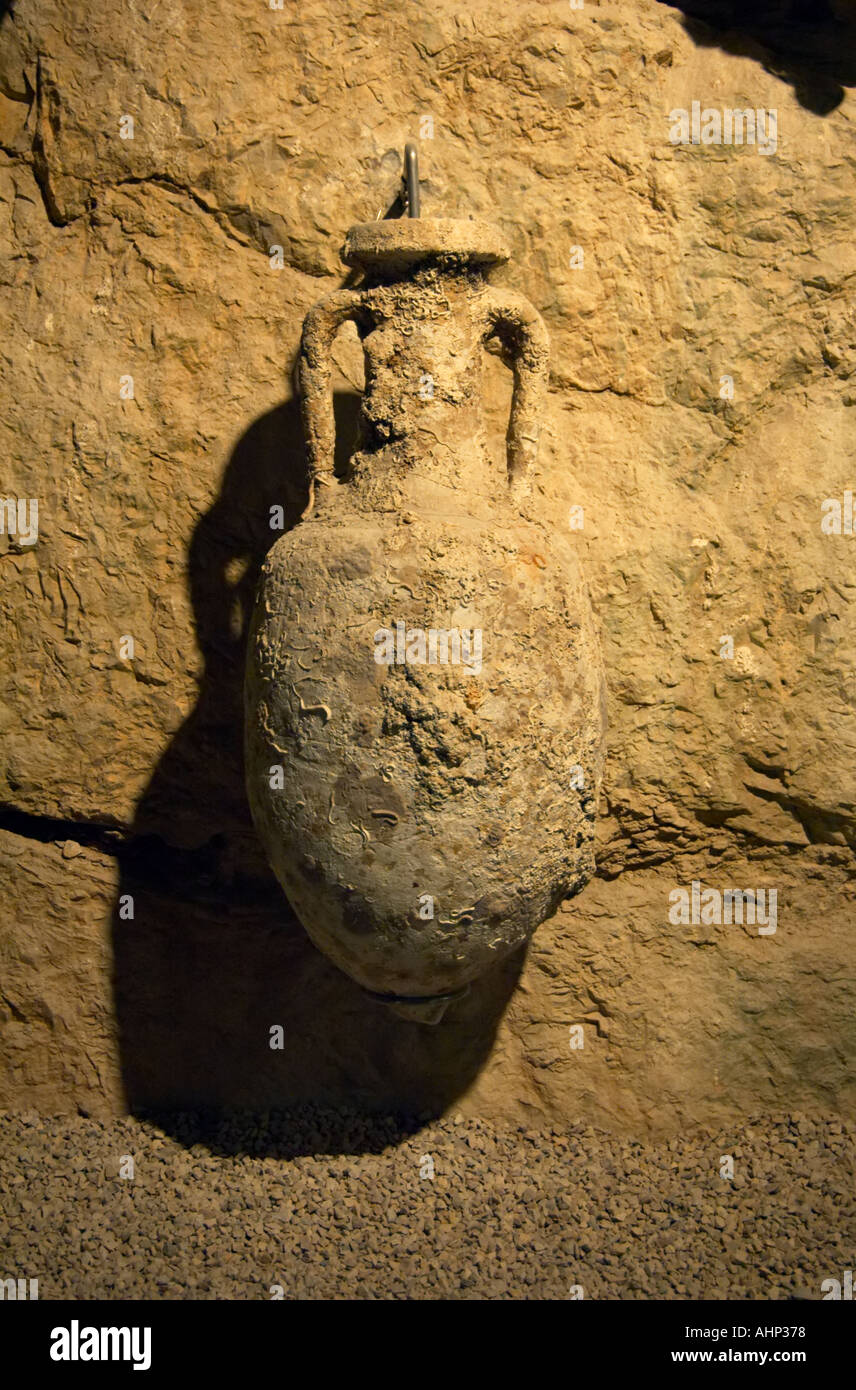 Roman amphora on display Stock Photo - Alamy
