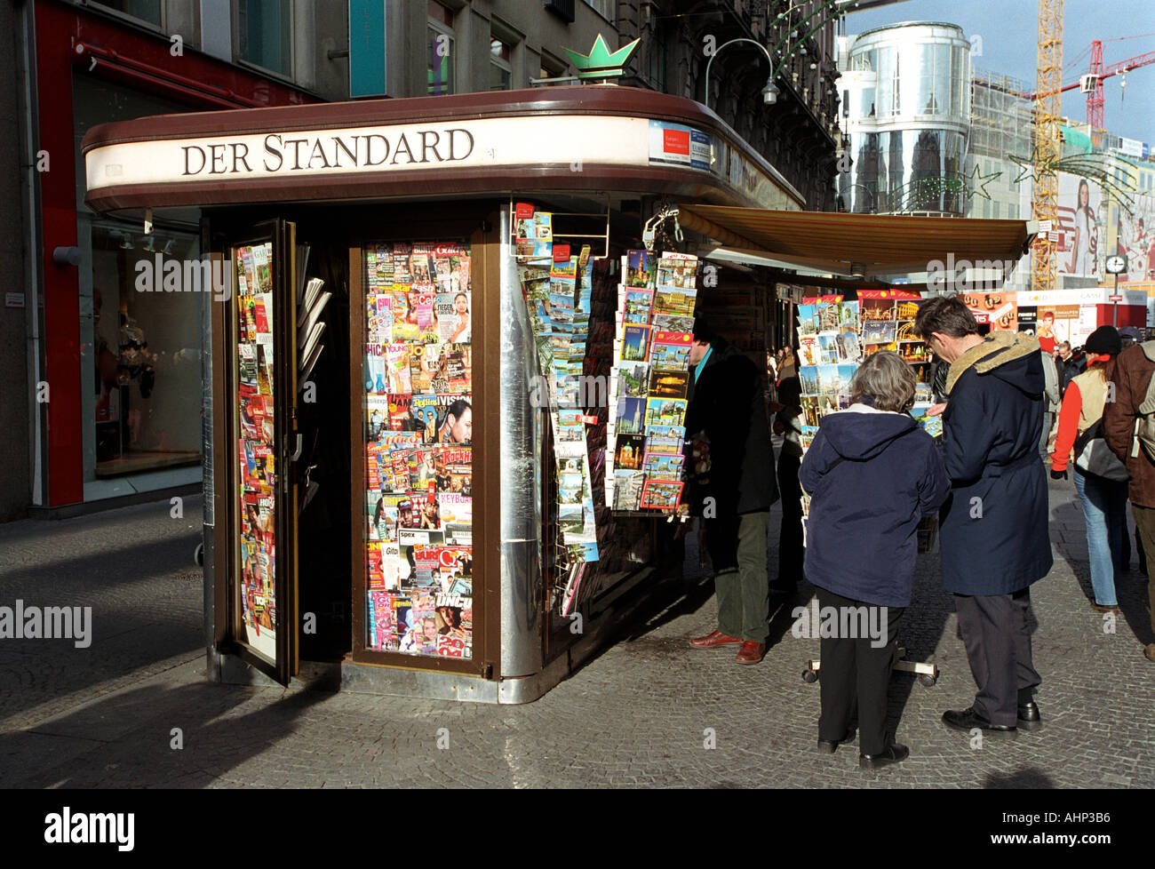 Austria newspaper stand hi-res stock photography and images - Alamy