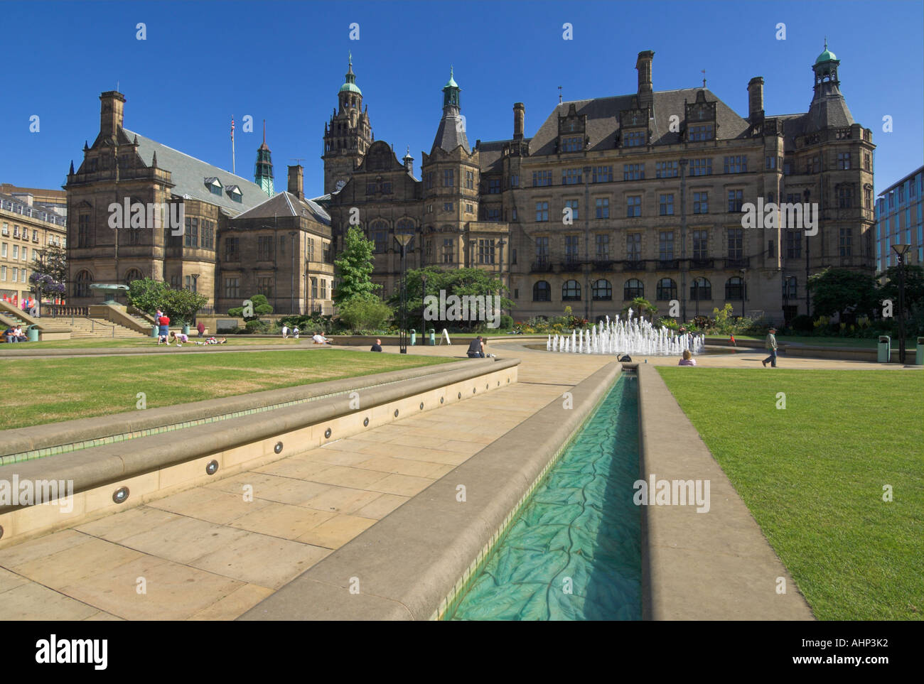 The Gothic town hall and Peace gardens with fountains Sheffield South ...