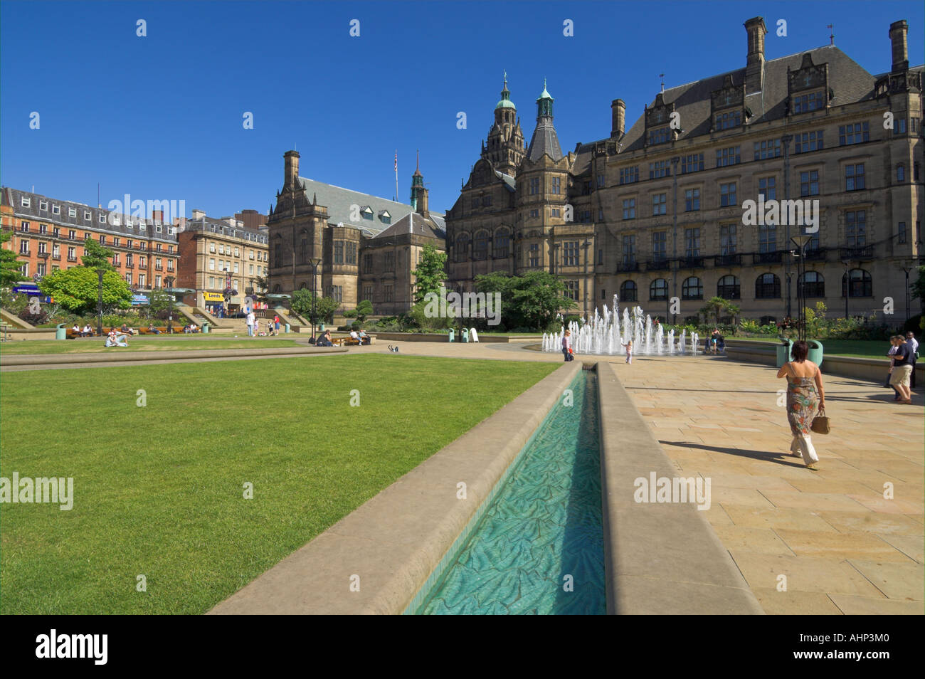 The Gothic town hall and Peace gardens with fountains Sheffield South ...