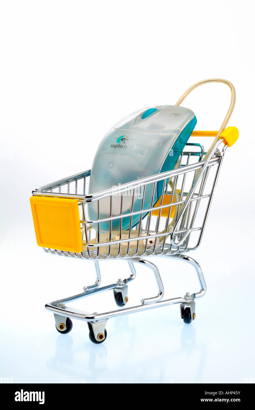 Shopping cart with a computer mouse in it Stock Photo - Alamy