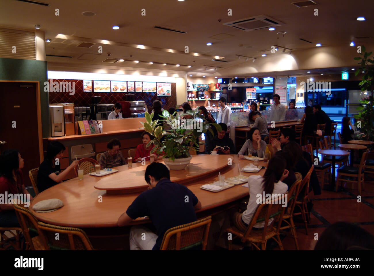 Doutor coffee shop Kyoto Japan Stock Photo - Alamy