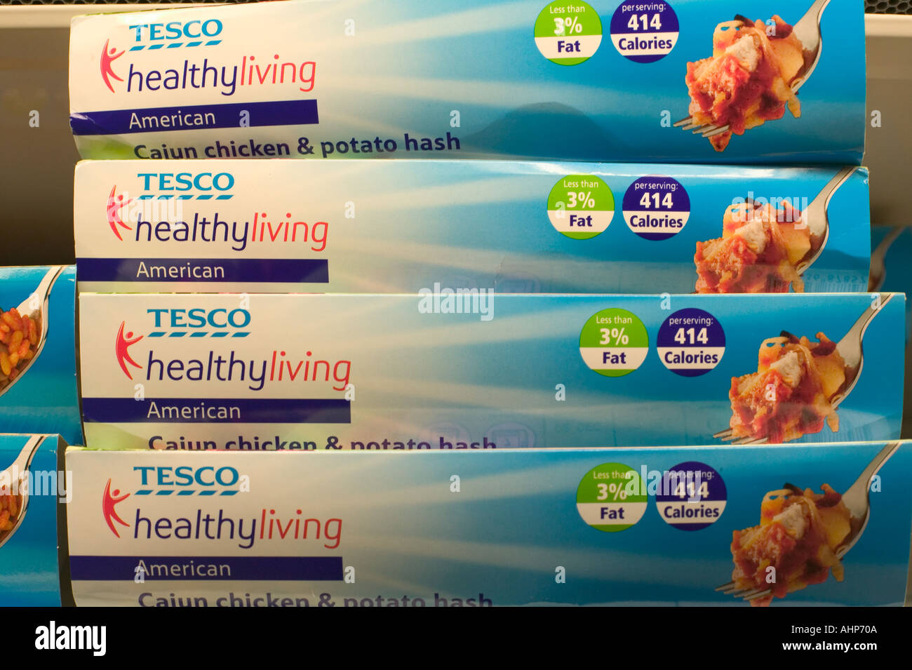 Low Fat Low Calorie Ready Meals In Supermarket Stock Photo Alamy low-fat-low-calorie-ready-meals-in-supermarket-stock-photo-alamy