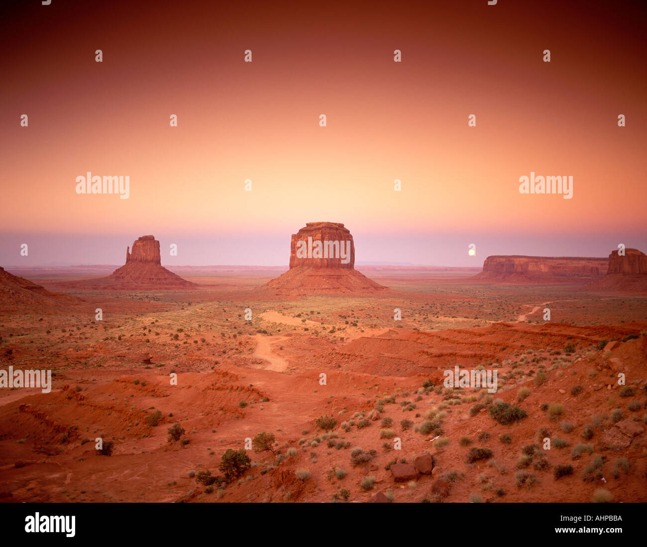Moonrise over monument valley seen hi-res stock photography and images ...