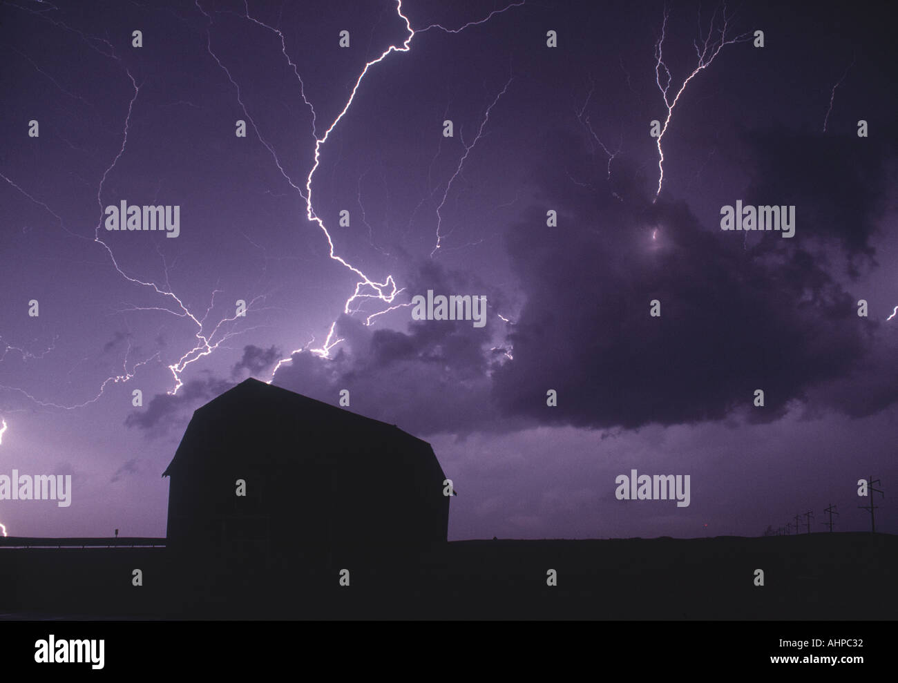 Storm and lightning and scary hi-res stock photography and images - Alamy