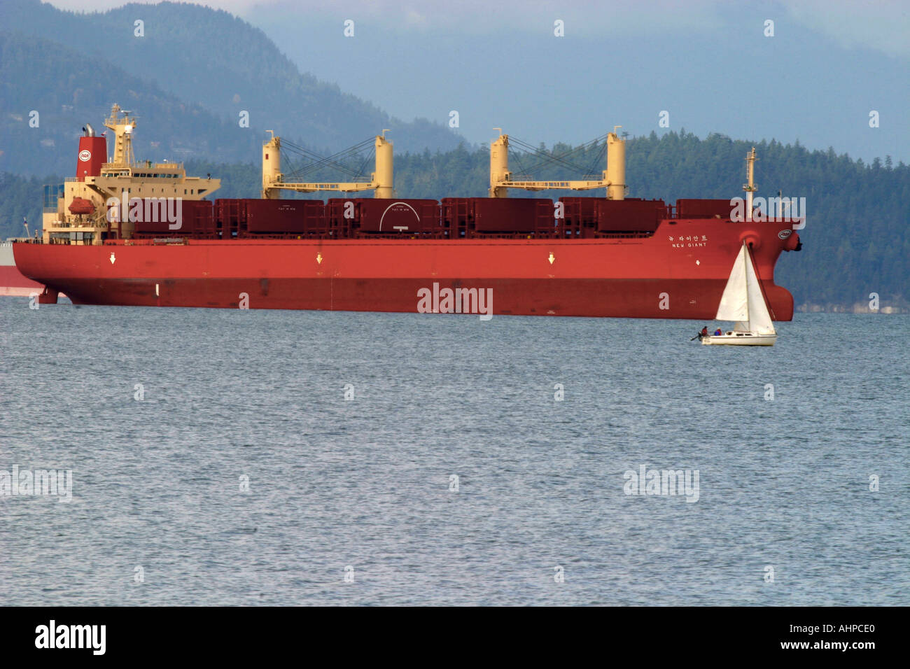 Horizontal Ships and sailboats Stock Photo - Alamy