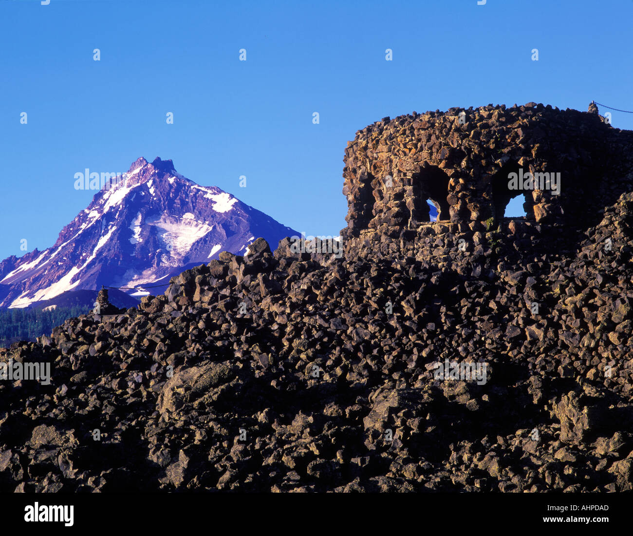 Dee Wright Observatory and South Sister Mountain McKenzie Pass Oregon ...