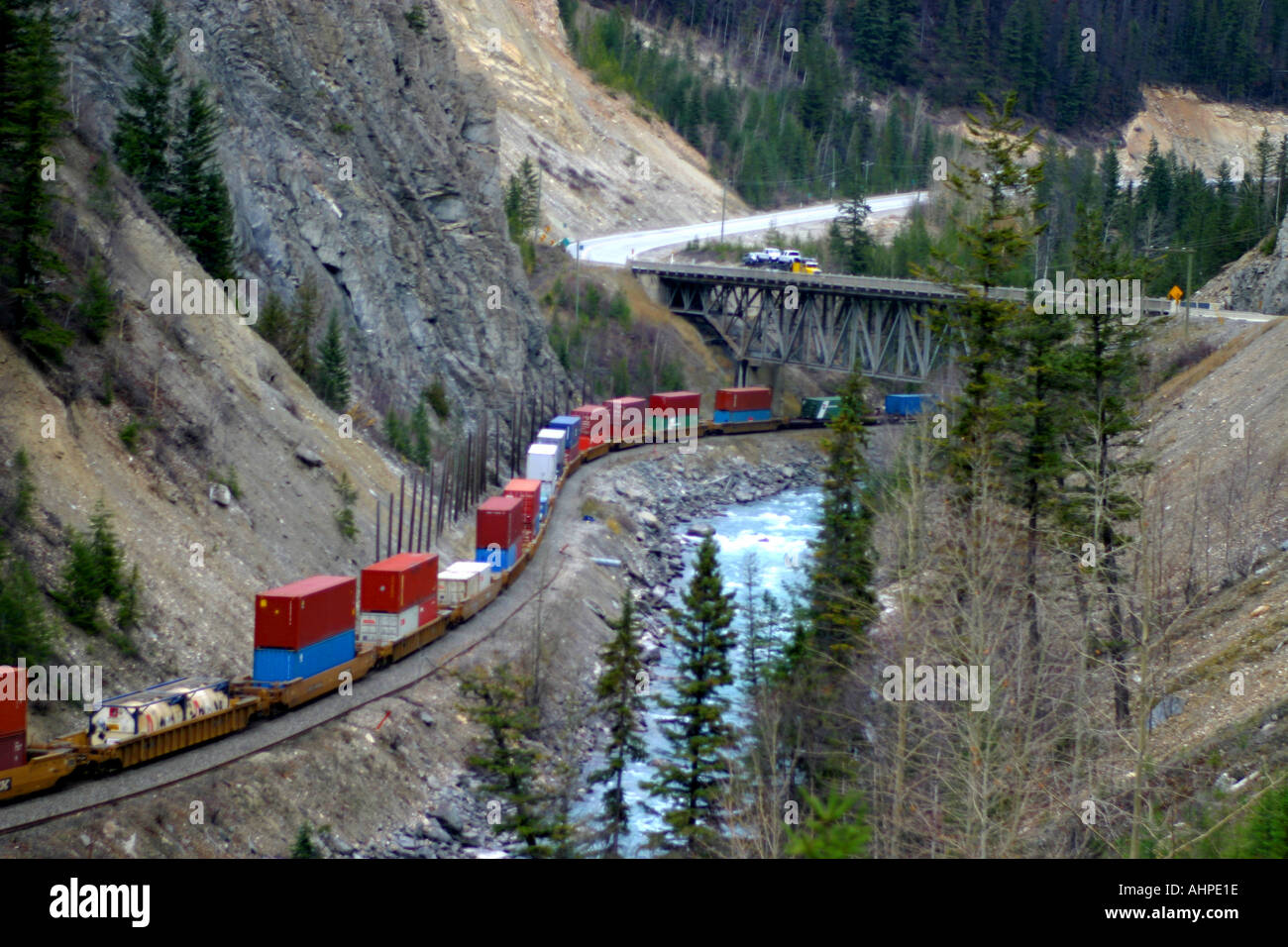 Cascade Mountains Train High Resolution Stock Photography and Images ...