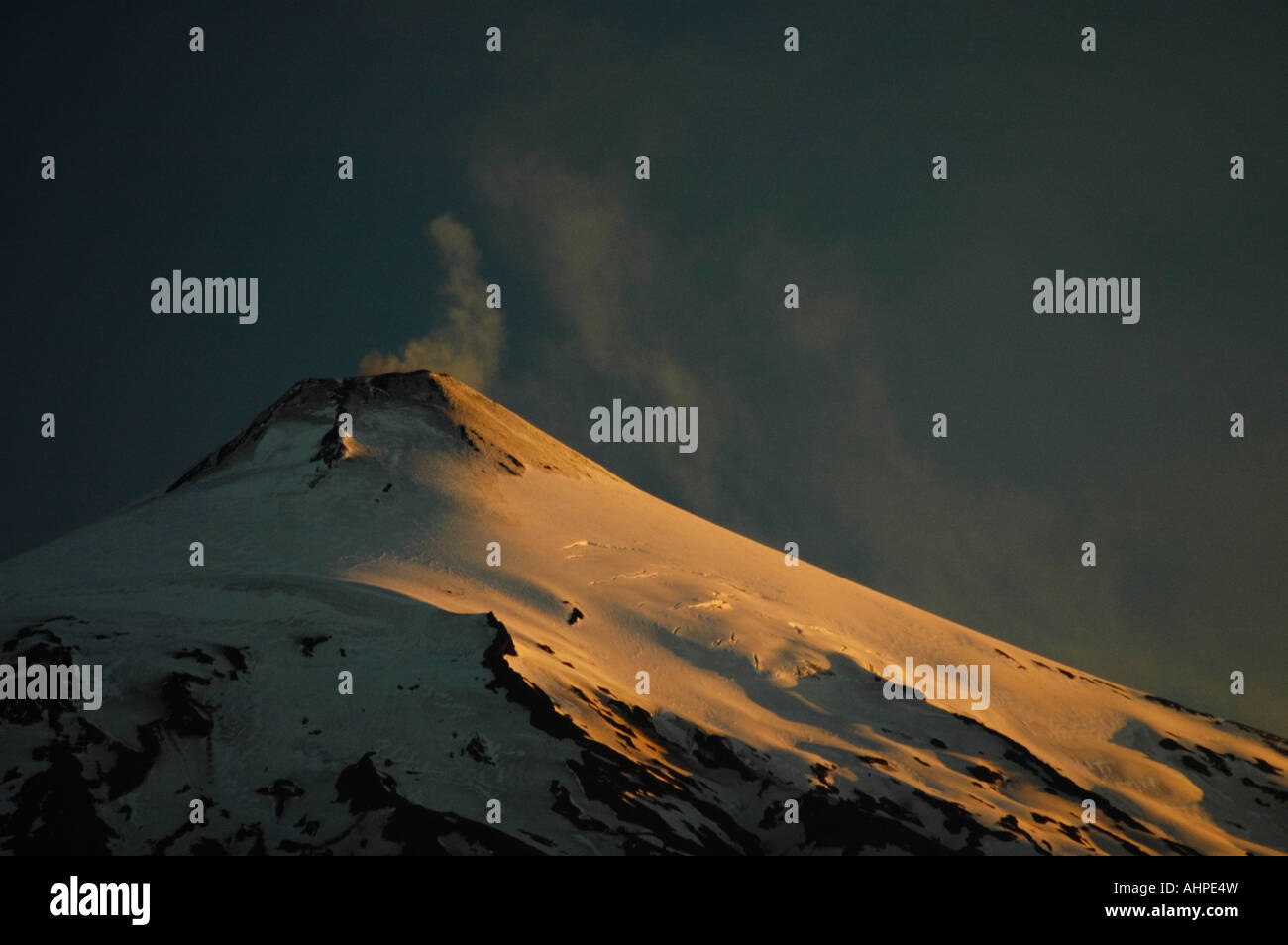 Volcano Villarrica at dusk PucÃ n Patagonia Chile Stock Photo - Alamy