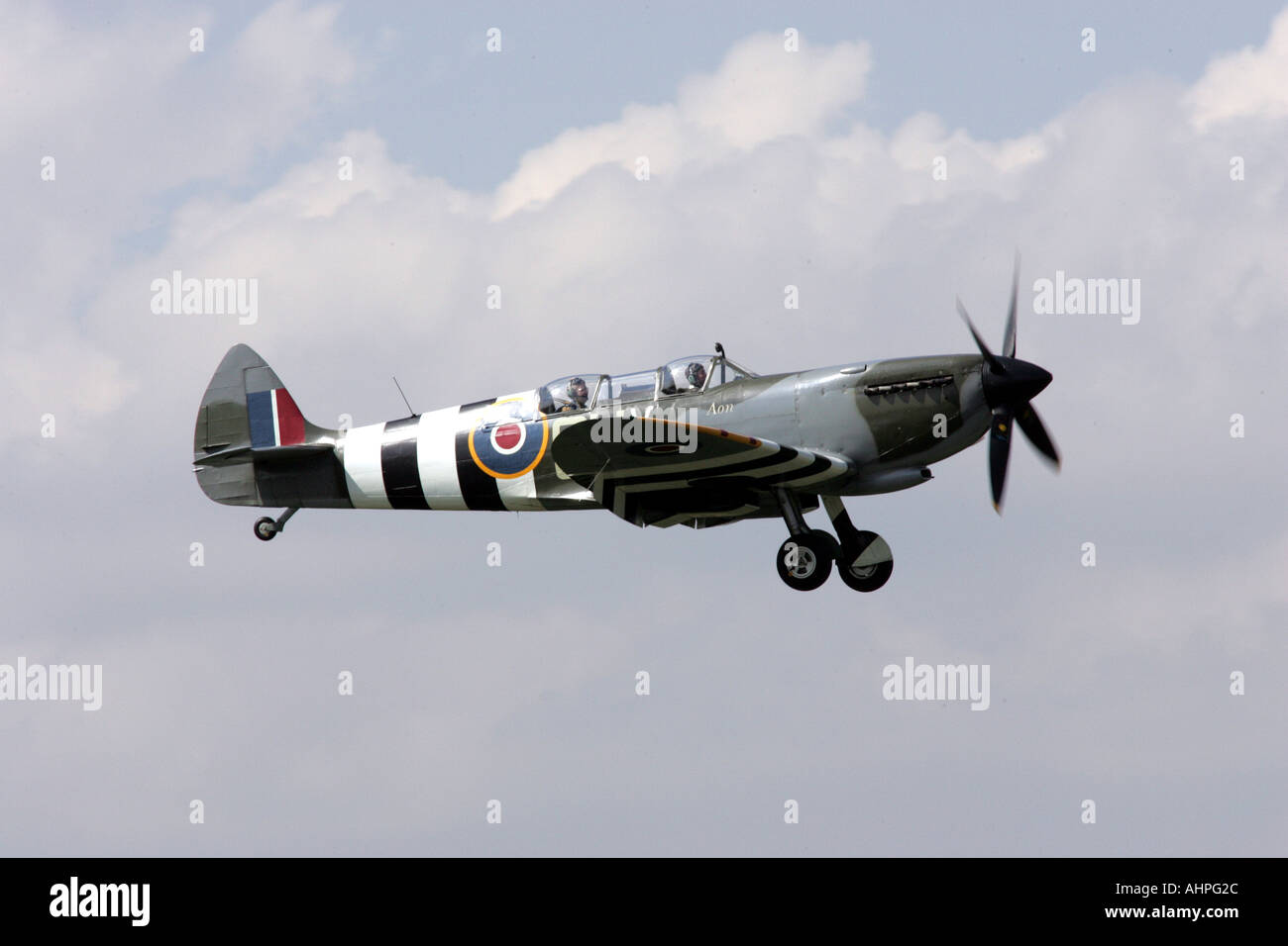 Ve day spitfire hi-res stock photography and images - Alamy