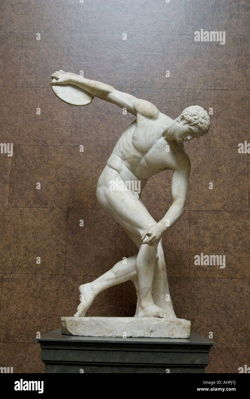 Greek discus thrower hi-res stock photography and images - Alamy