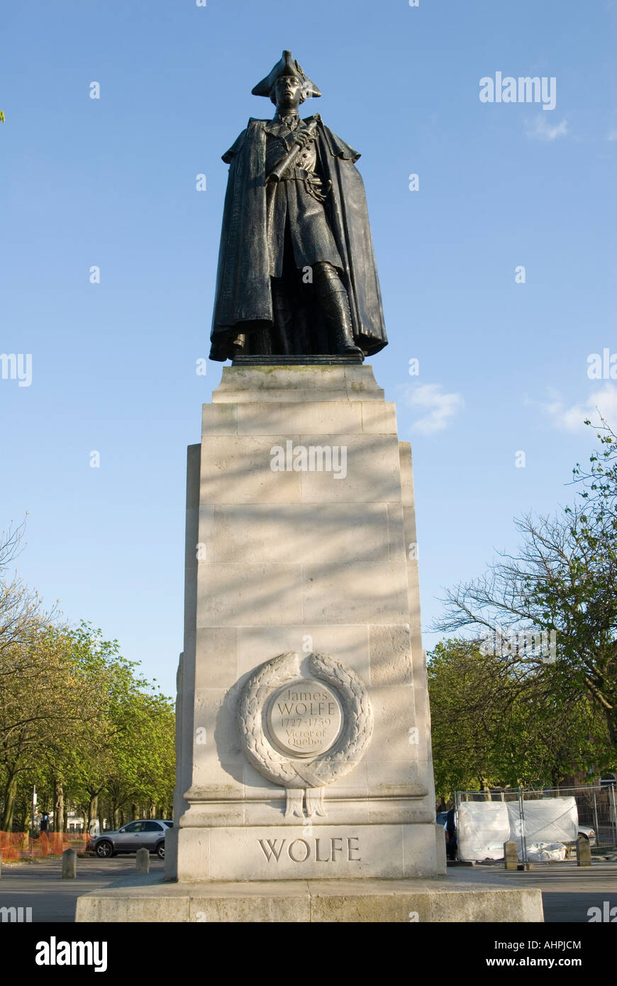 Wolfe statue in greenwich hi-res stock photography and images - Alamy