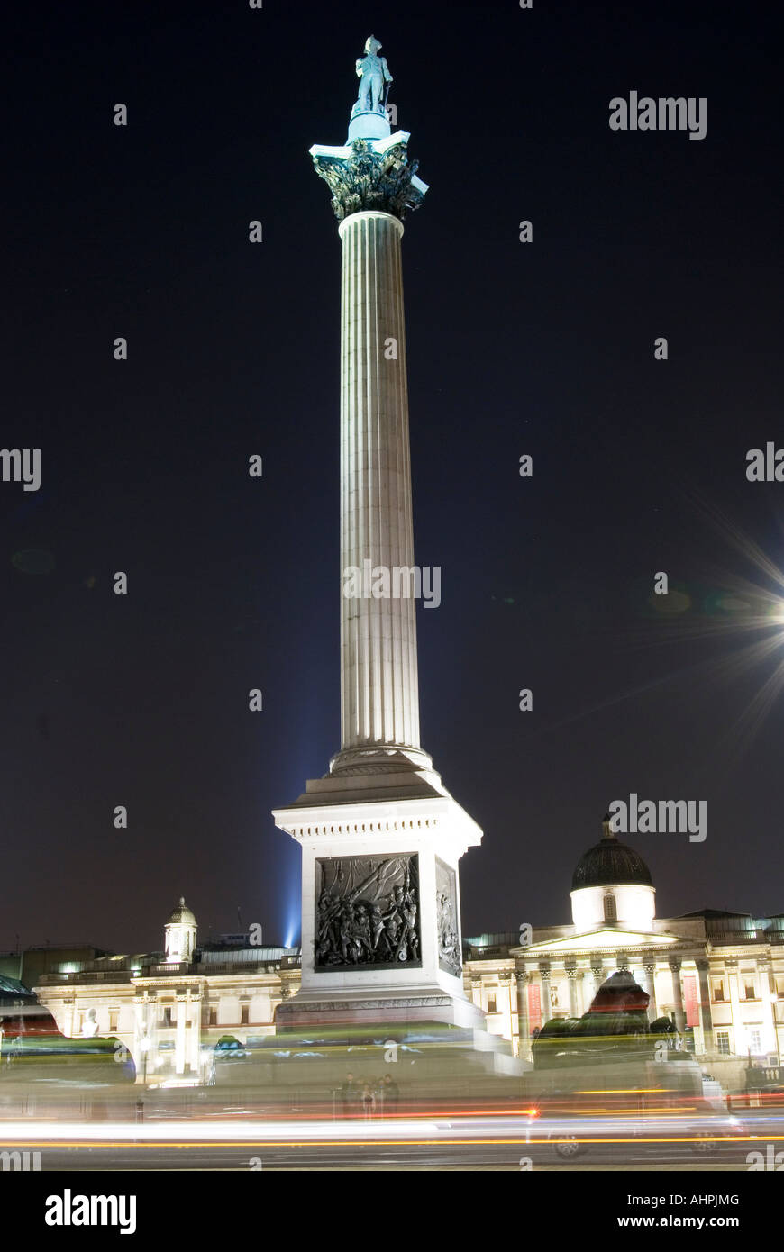 Nelson column night hi-res stock photography and images - Alamy