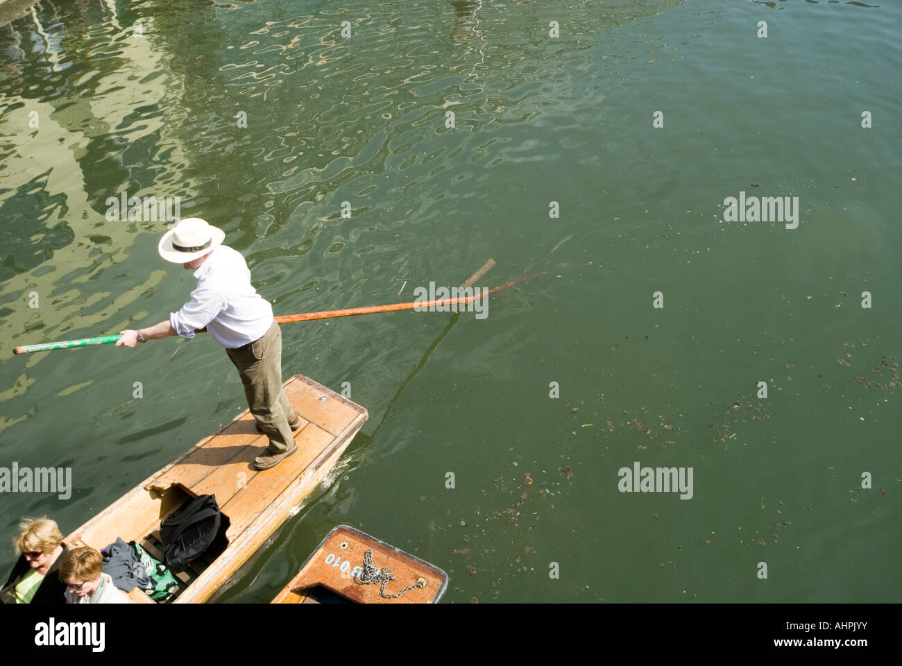 Man punting on the River Cam Stock Photo - Alamy