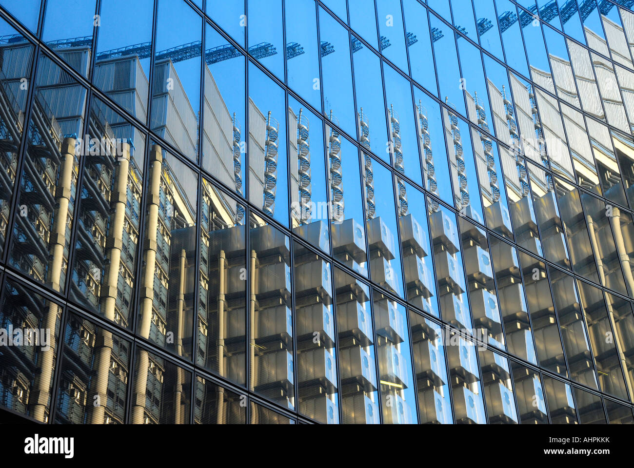 Mirror Building London High Resolution Stock Photography and Images - Alamy